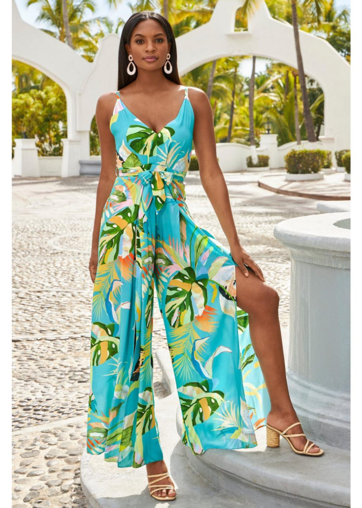 Hawaiian outfit for women - The trends and the imperial impact ...
