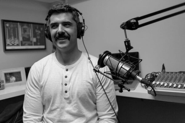 Which are the top 10 best podcasts for men? - Fiction Pad